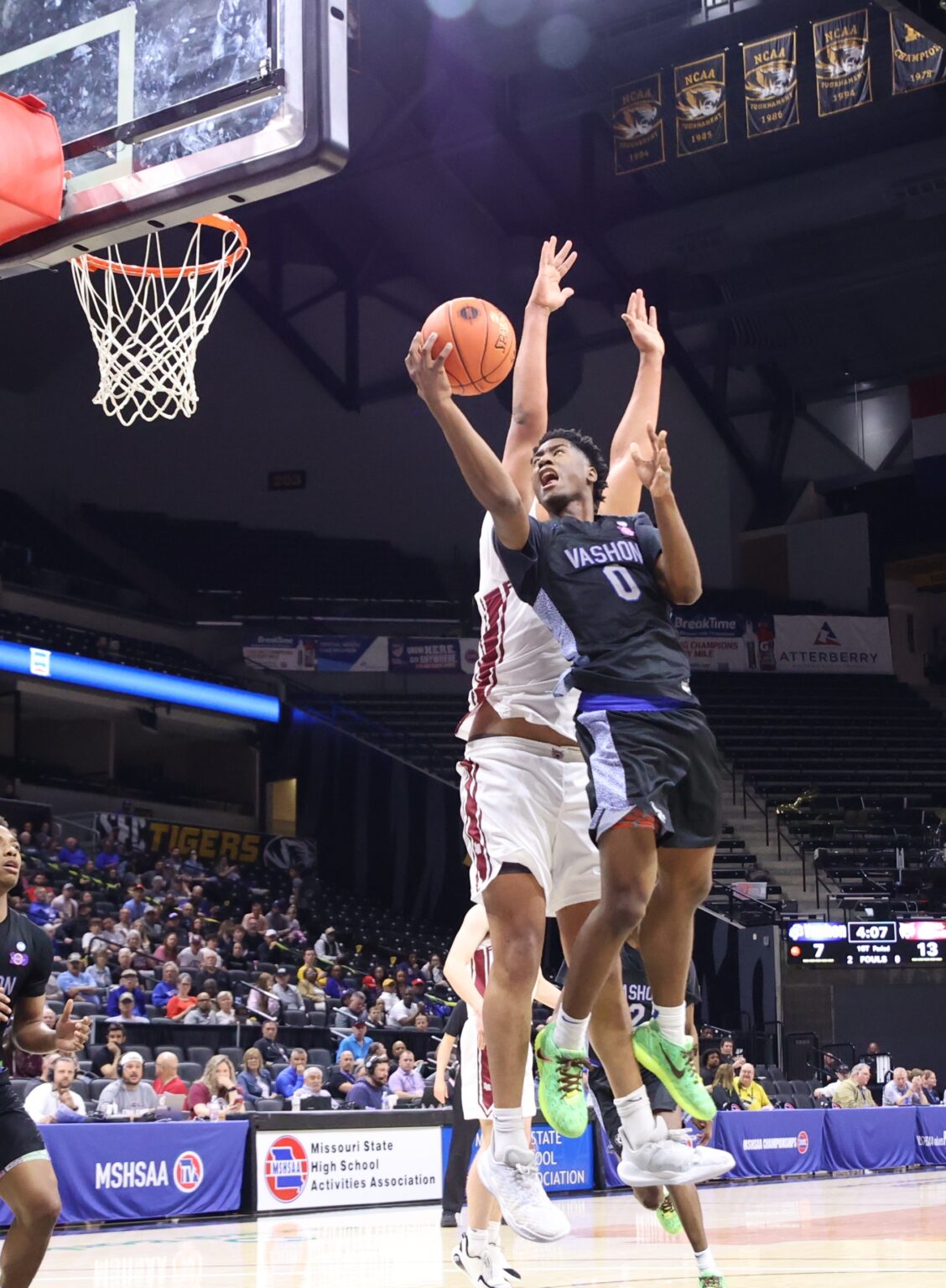 Vashon's prolific playoff winning streak ends in state semifinal loss ...